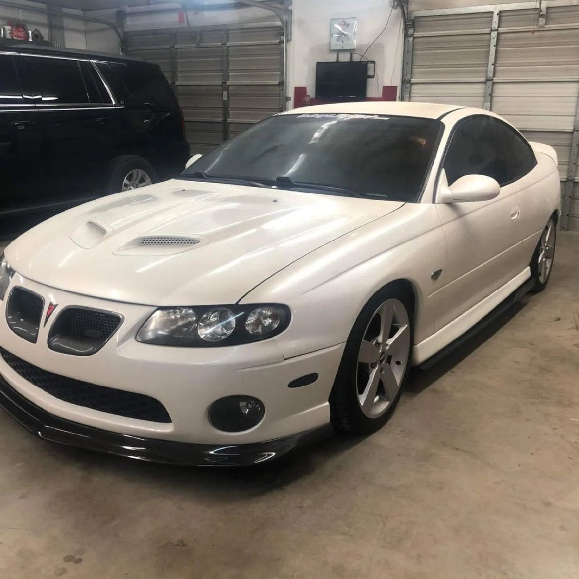 GTO Carbon Fiber Front Lip | Spoiiler Splitter – Maverick Man Carbon