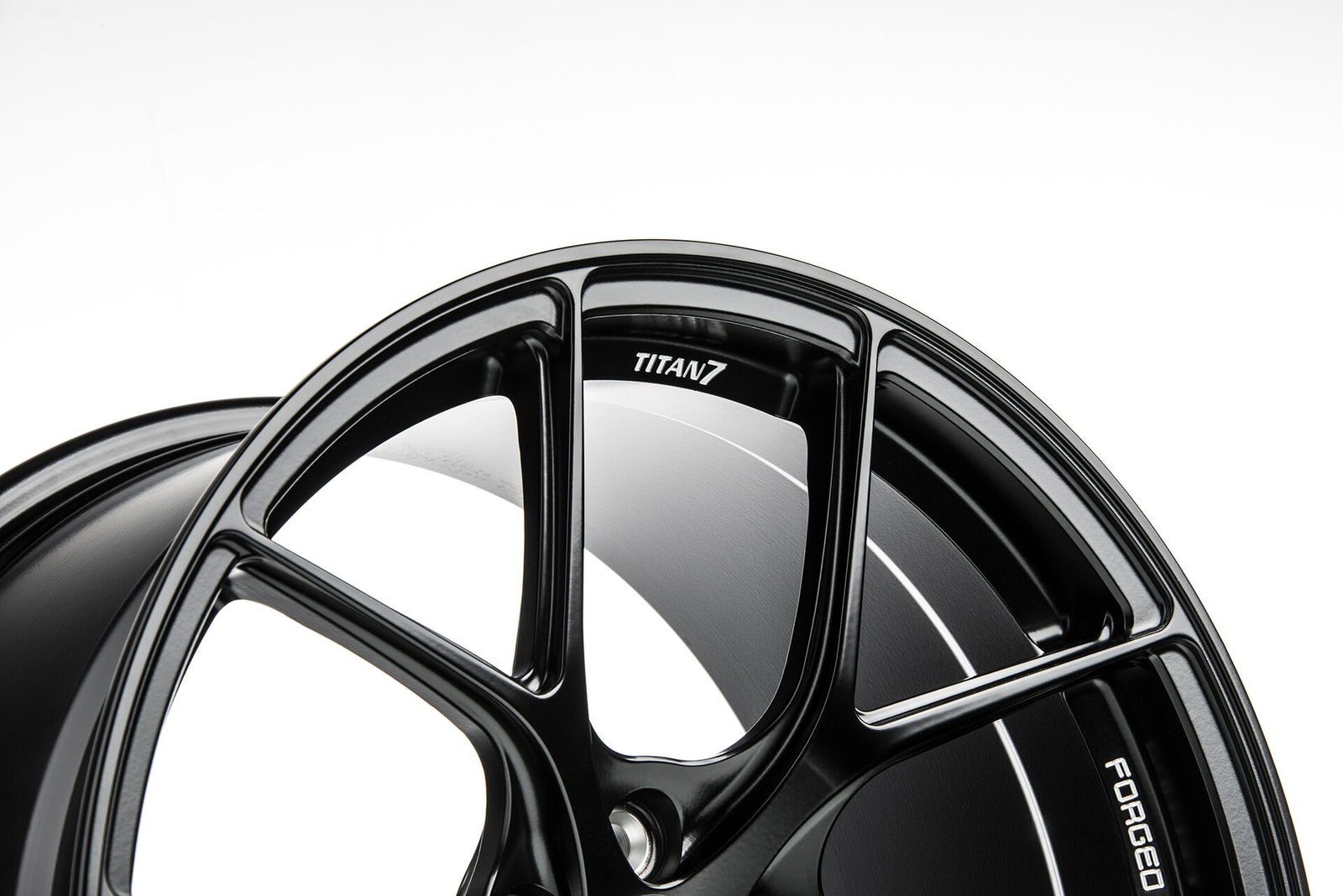 Pontiac GTO Titan7 Forged Wheels – Maverick Man Carbon